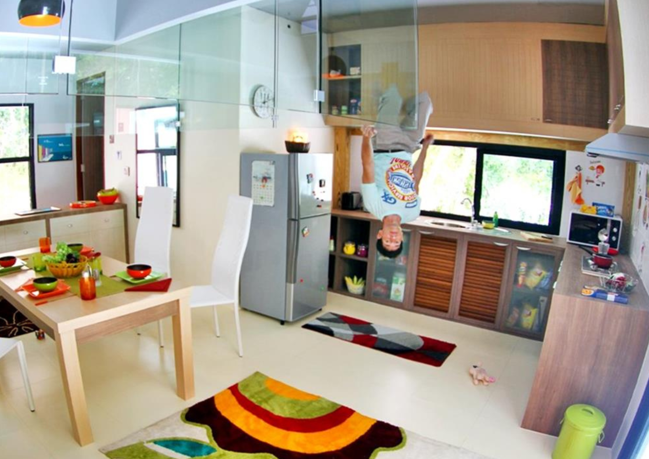 The Upside Down House Museum & Fun Attractions - Kanok Phuket Tour